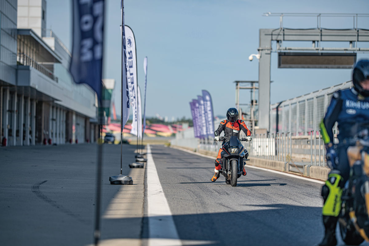 211202_katana3 (4) | 월간모터바이크