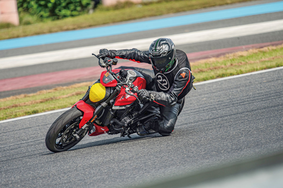 211202_rrt3 (18) | 월간모터바이크