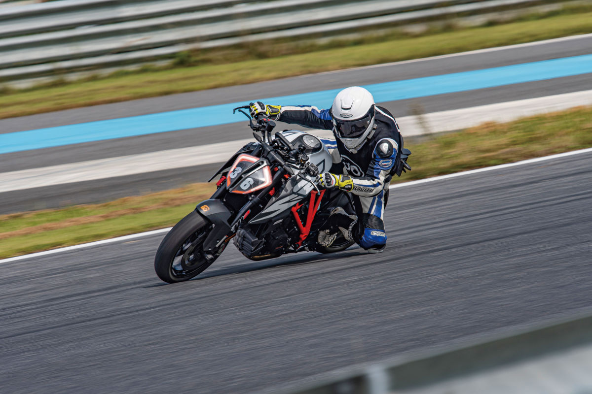 211202_rrt3 (21) | 월간모터바이크