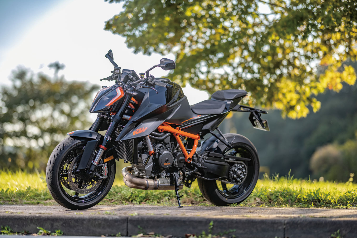 완벽한 진화, KTM SUPER BROS | 월간모터바이크