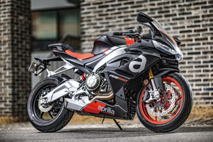 트윈 스포츠의 정점, 아프릴리아 RS660 | 월간모터바이크